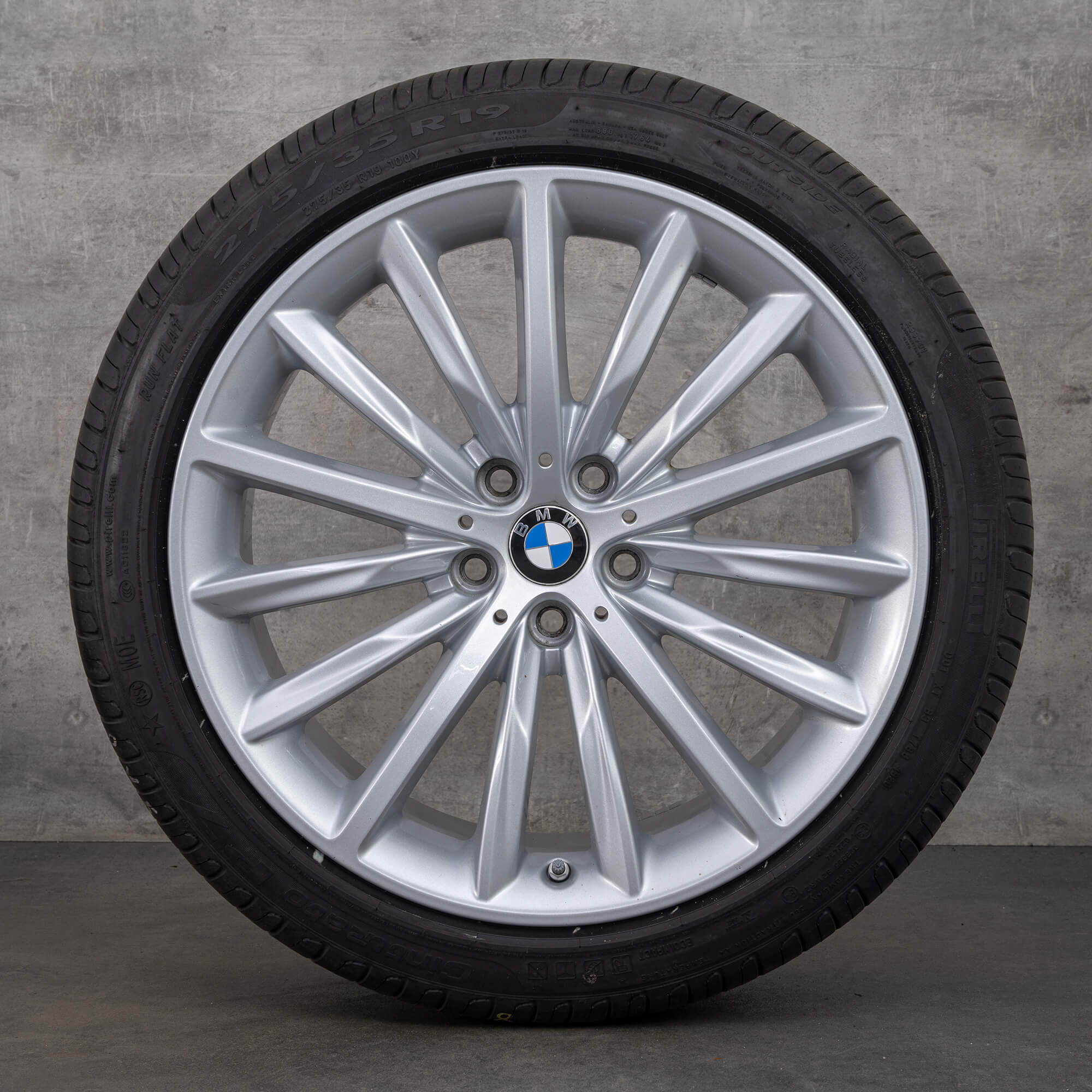 BMW 5 series G30 G31 rims 19 inch styling 633 summer tires 6863419 6874439