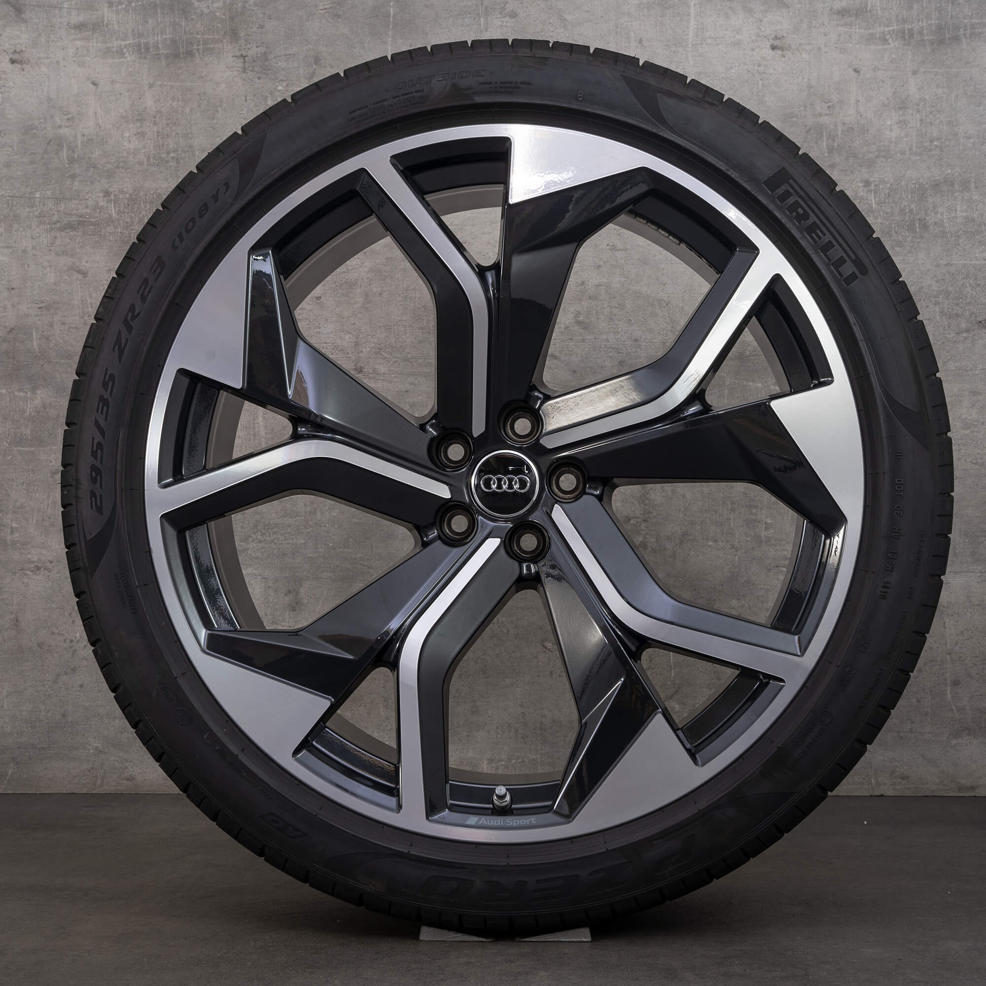 Audi RS Q8 4M8 alloy rims summer wheels 23 inch tires 4M8601025AP