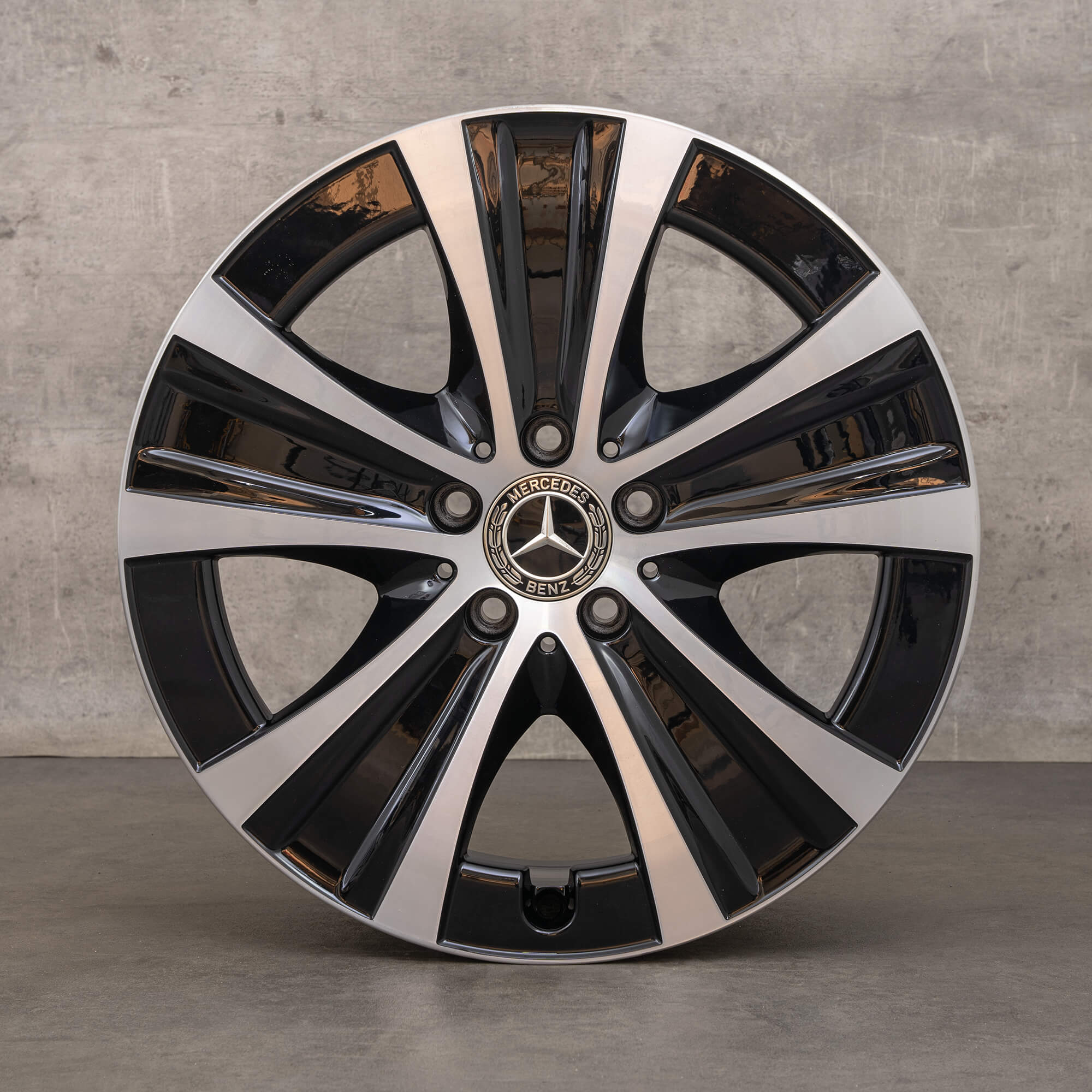 Mercedes Benz E-Class W213 S213 C238 18 inch rims A2134013700