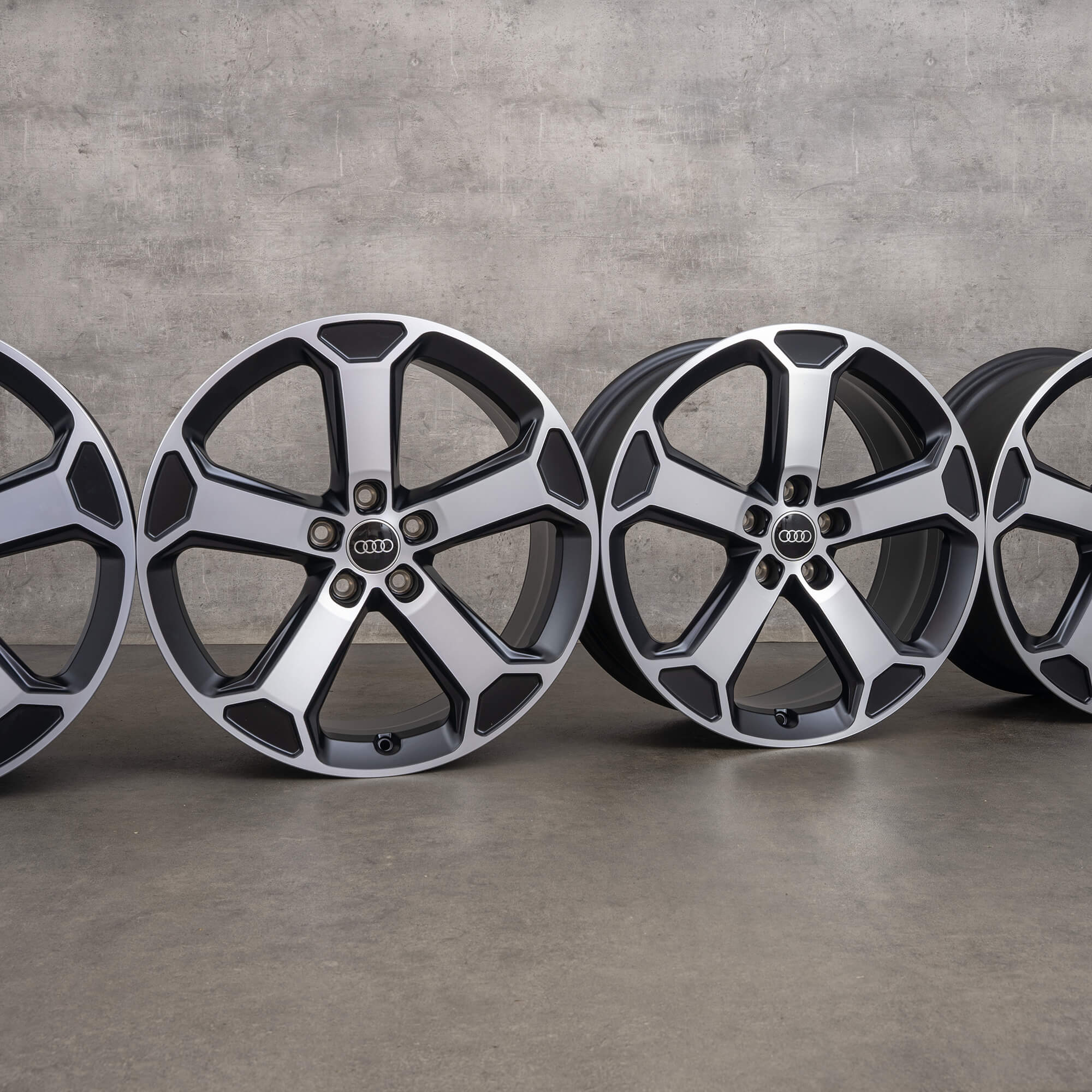 Jantes originais Audi Q2 SQ2 19 polegadas GA 81A071499 preto mate ...