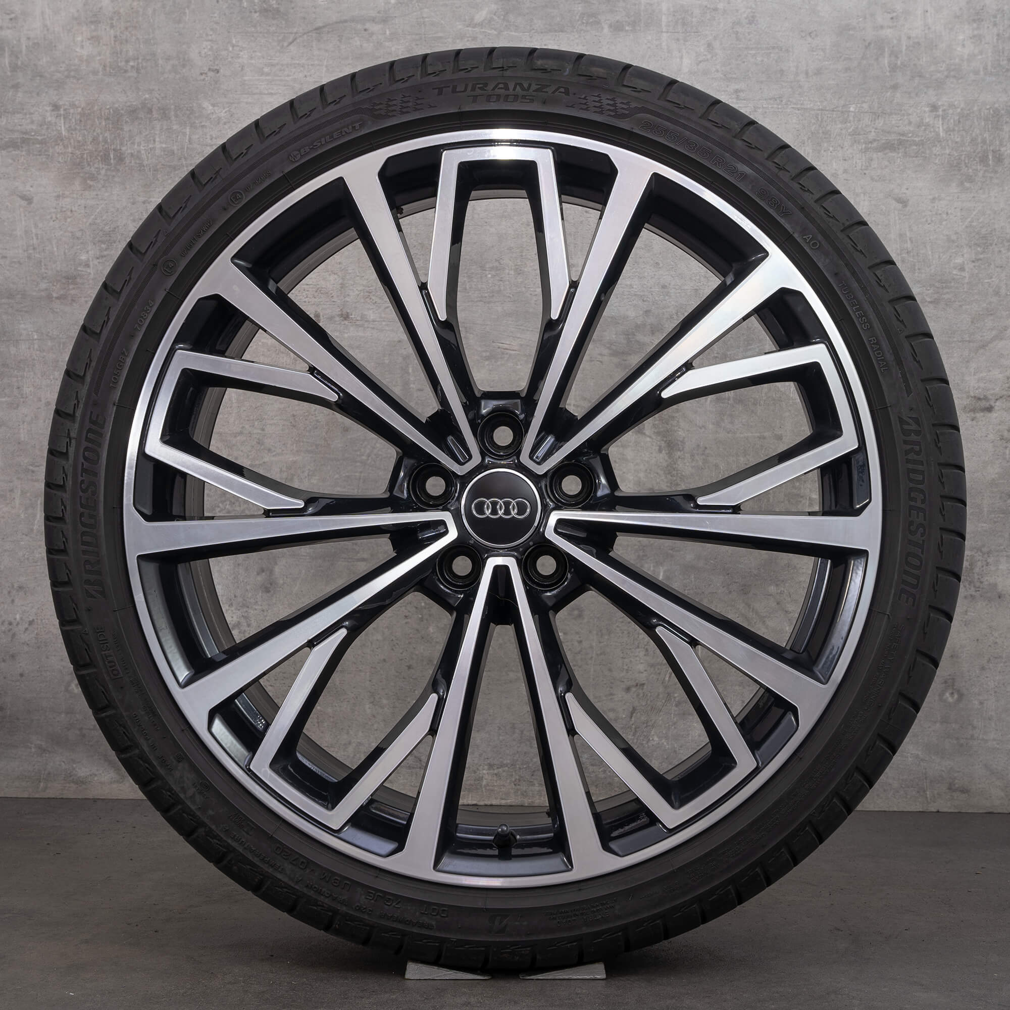Audi A6 S6 4K C8 summer wheels 21 inch alloy rims tires 4K0601025L