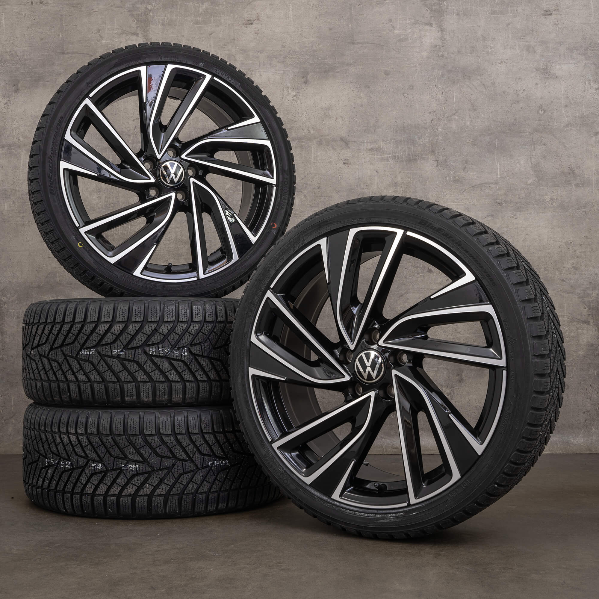 Original VW Golf 8 GTI GTD GTE R 19 inch winter tires 5H0601025R rims black