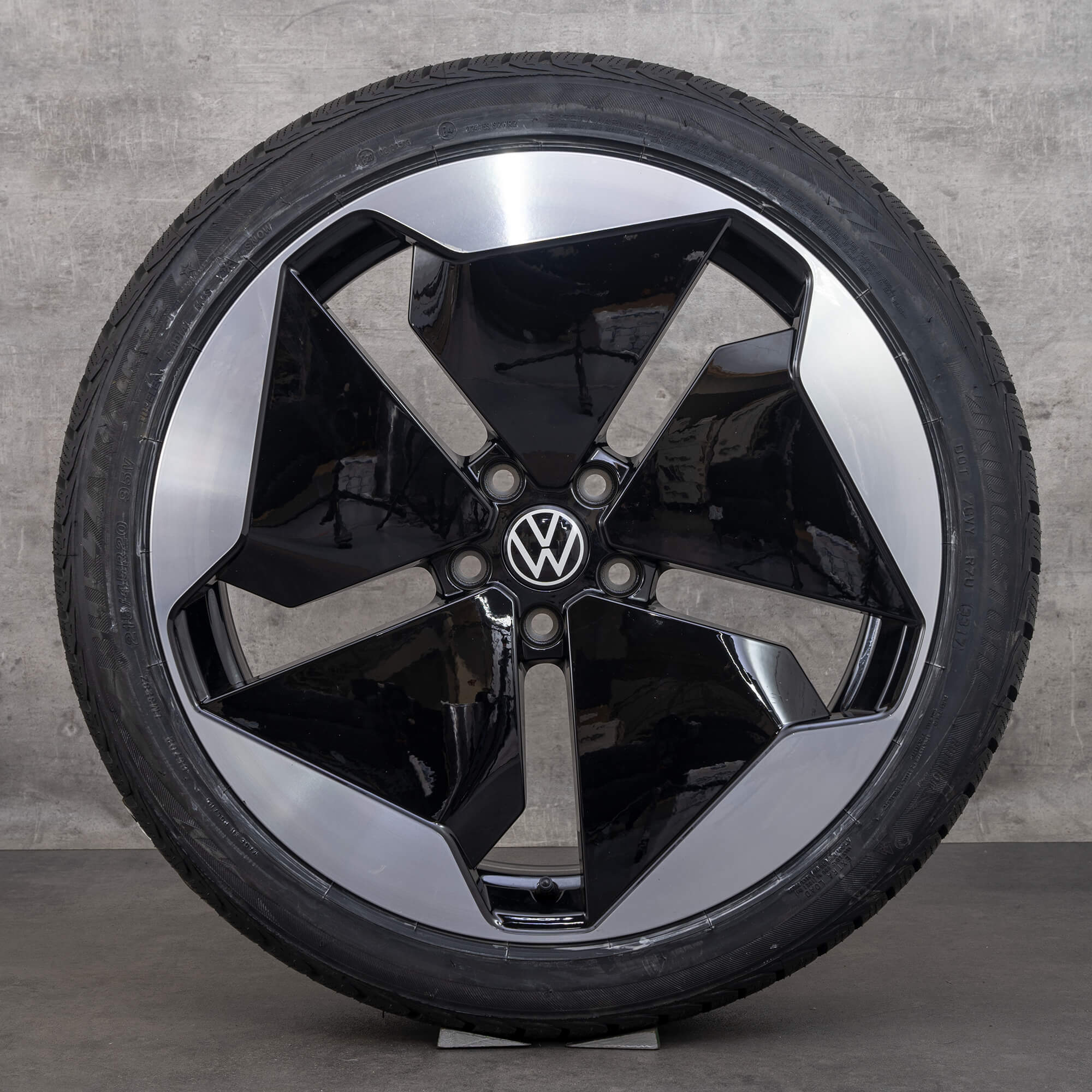 VW 20 inch rims ID.3 Sanya winter wheels tires 10A601025B NEW