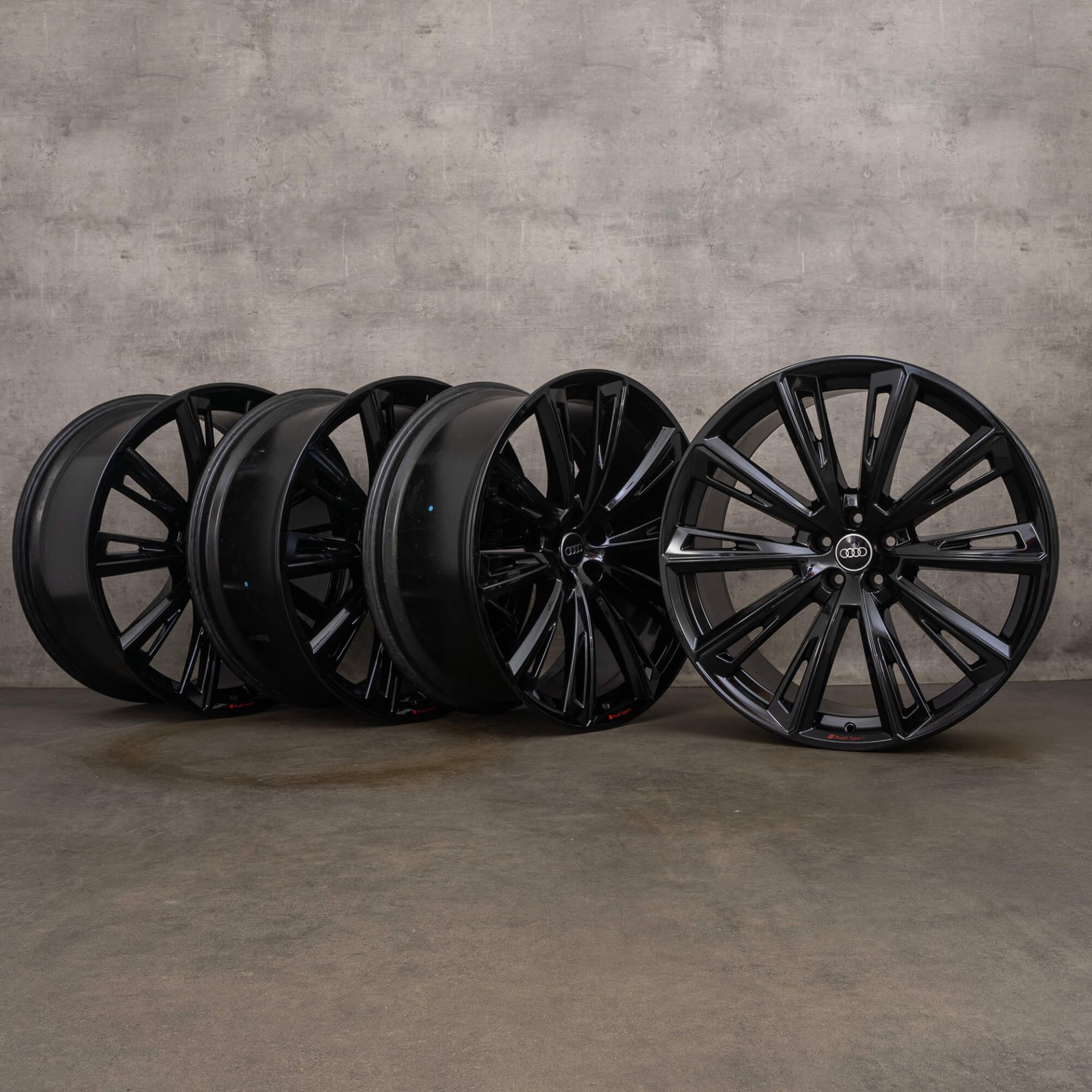 OEM Audi Q8 SQ8 4M 23 inch rims 4M8601025R trapezoid black