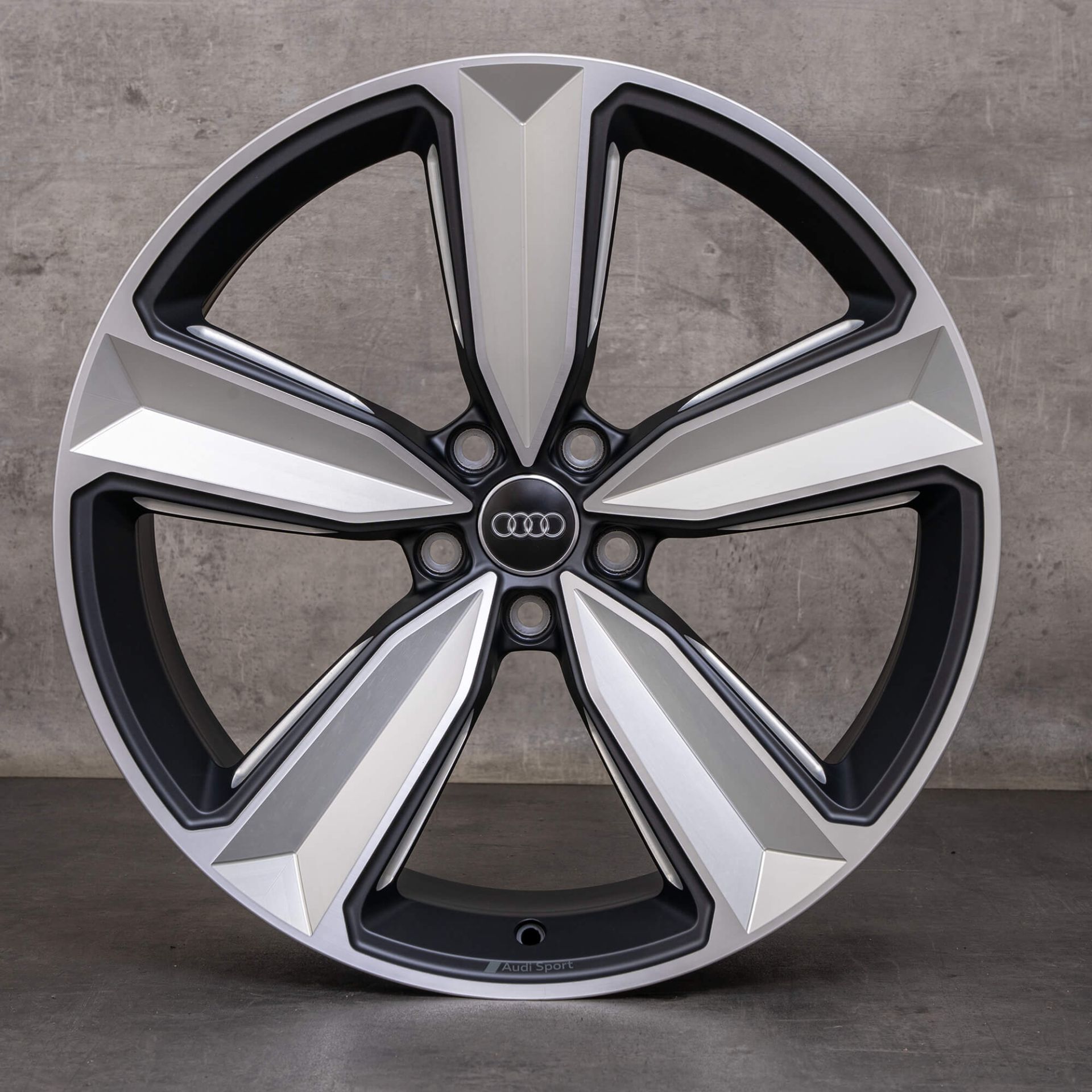 Original Audi RS4 RS5 Felgen 20 Zoll B9 8W F5 8W0601025CS Peak schwarz matt glanzgedreht