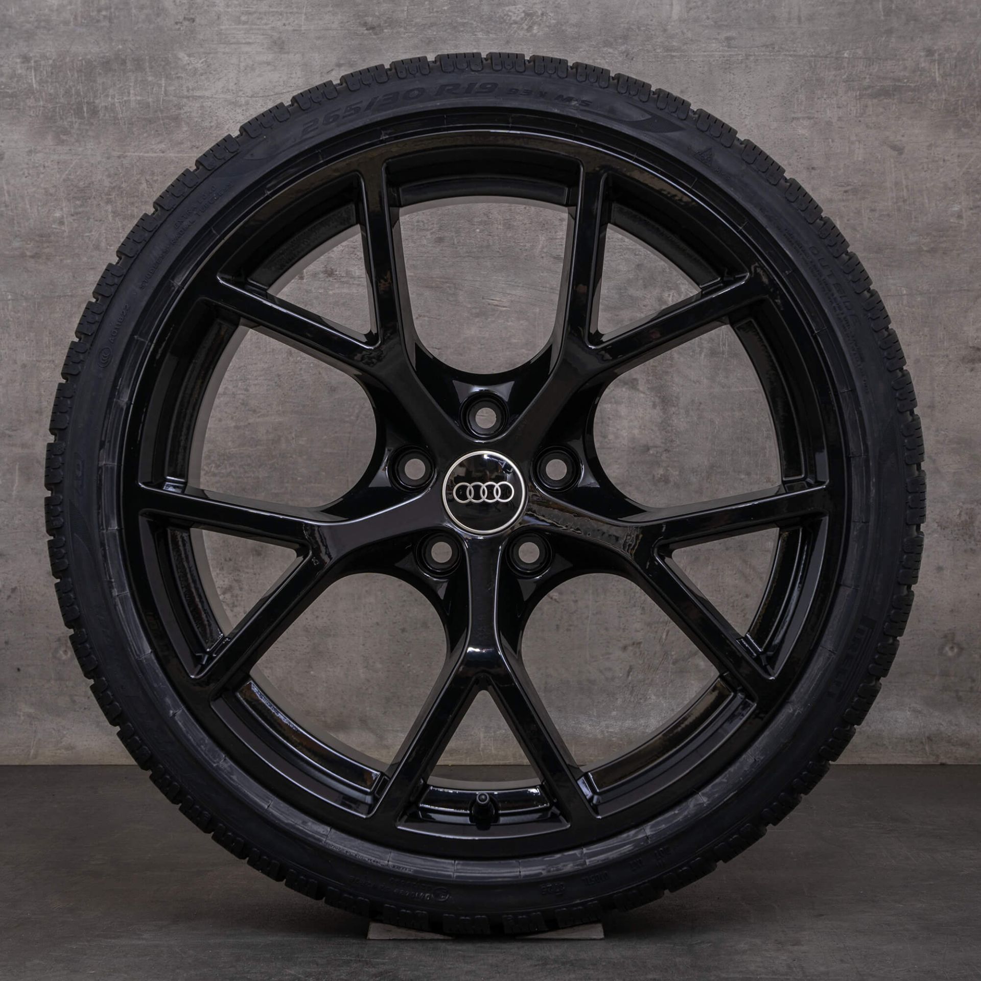 Original Audi RS3 Winterräder 19 Zoll 8Y RS Felgen 8Y0601025BP 8Y0601025BQ schwarz glanz