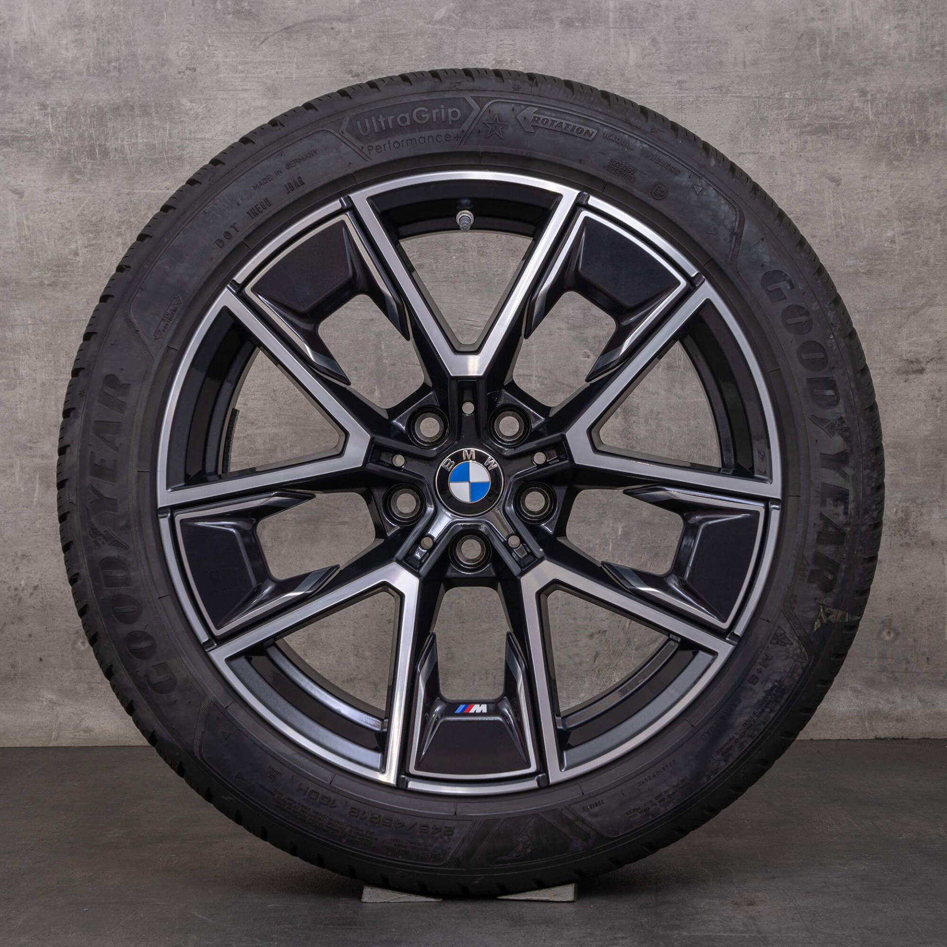 OEM BMW 4 Series i4 snow tire packages 18 inch G26 Gran Coupe Rims ...