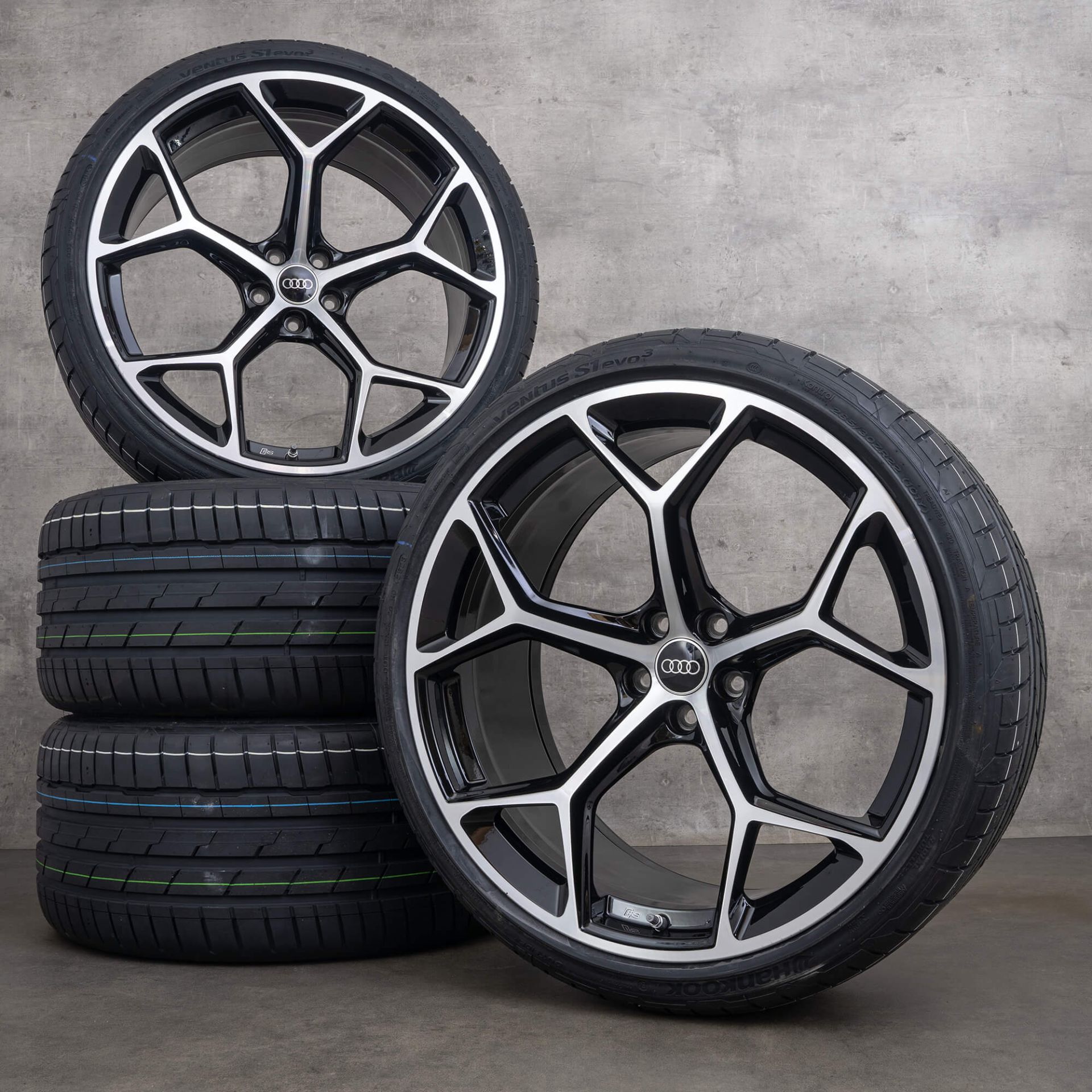 Audi RS6 & 7 4K C8 summer wheels 22 inch rims tires 4K0601025BM