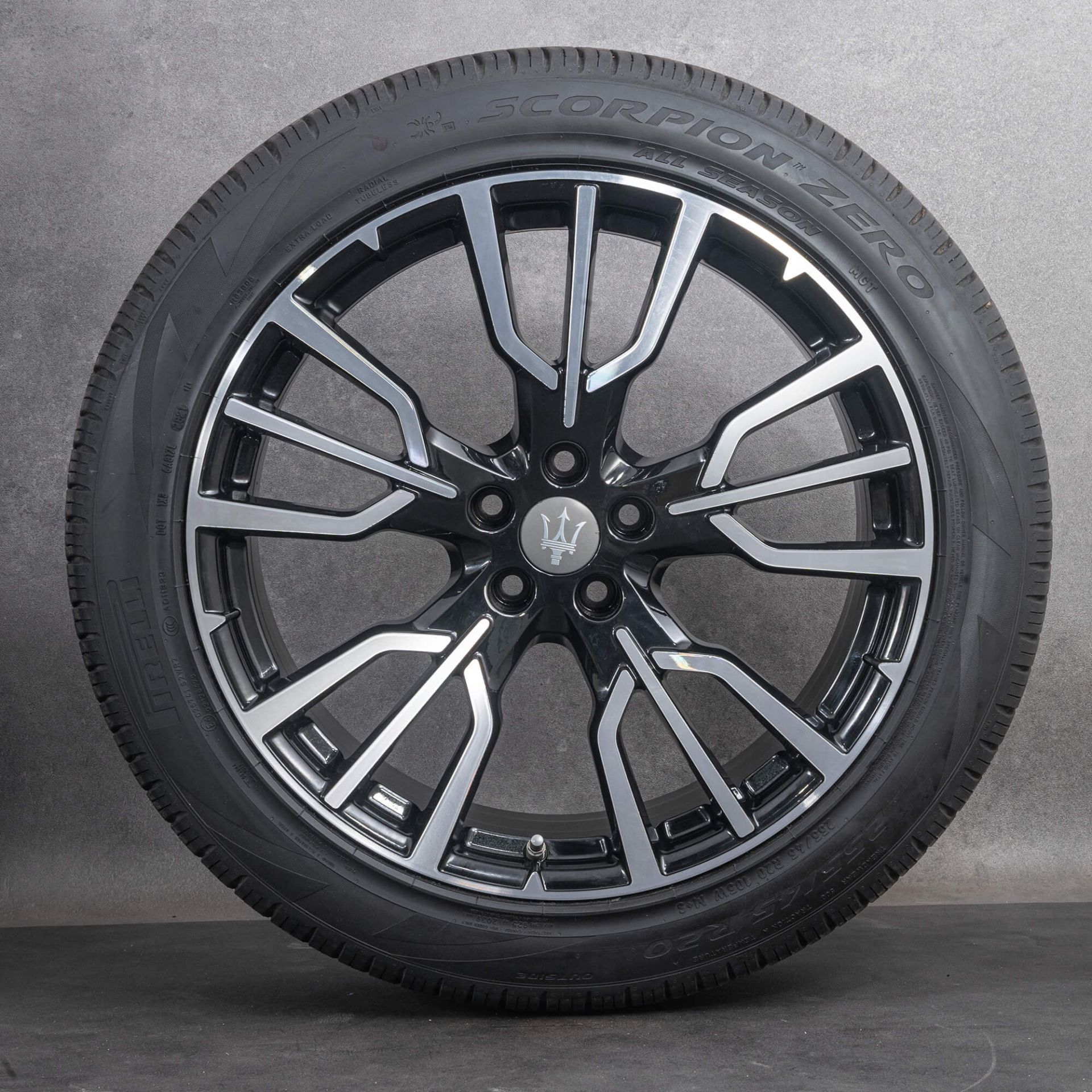 oem Maserati Grecale winter tire packages 20 inch M182 rims 670171180 black