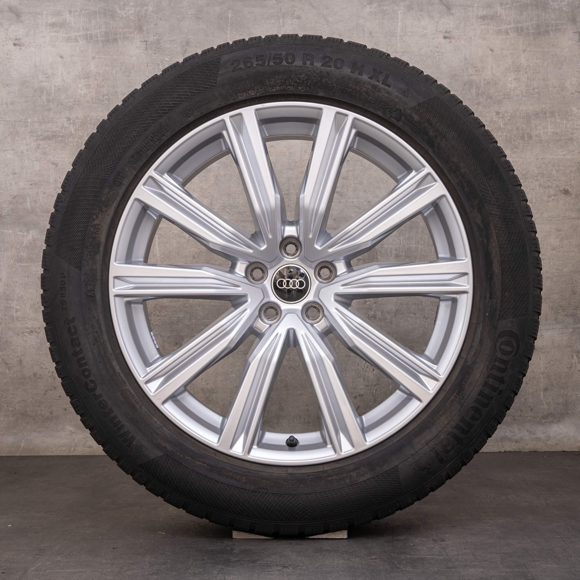 OEM Audi Q8 SQ8 snow tire packages 20 inch 4M8 rims 4M8601025T silver ...