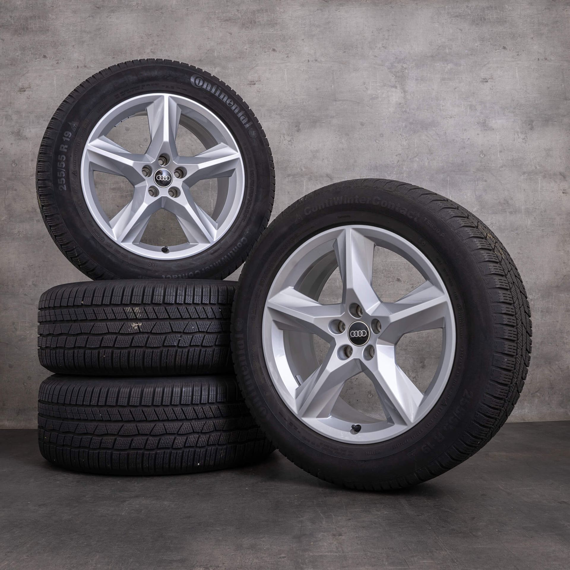 OEM Audi Q7 snow tire packages 19 inch 4M rims 4M0601025F silver glossy