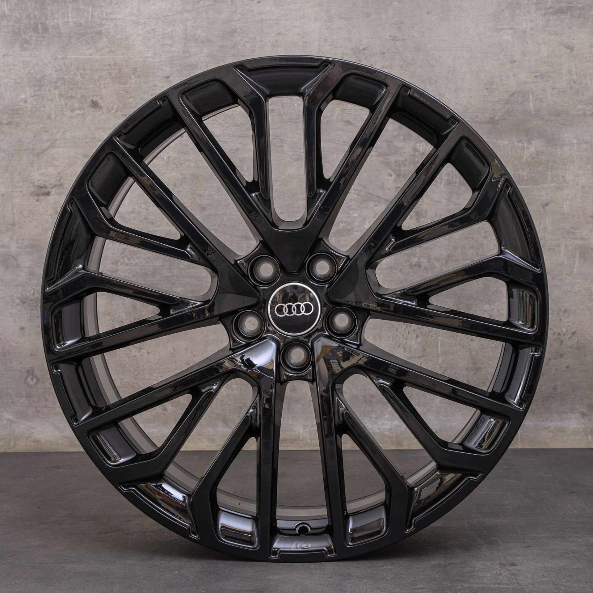 Elegantes Felgen Fur Audi A6 Ebenbild