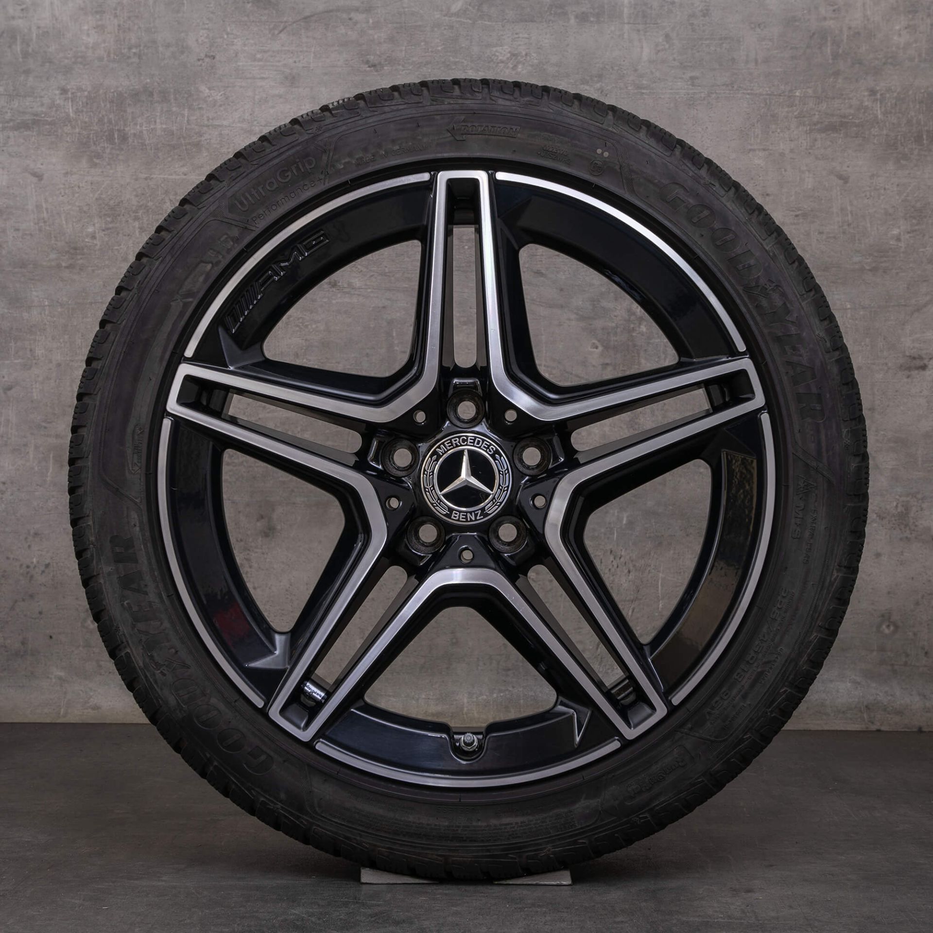Originale Mercedes Benz C-Klasse AMG vinterdæk med fælge 18 tommer W205 ...