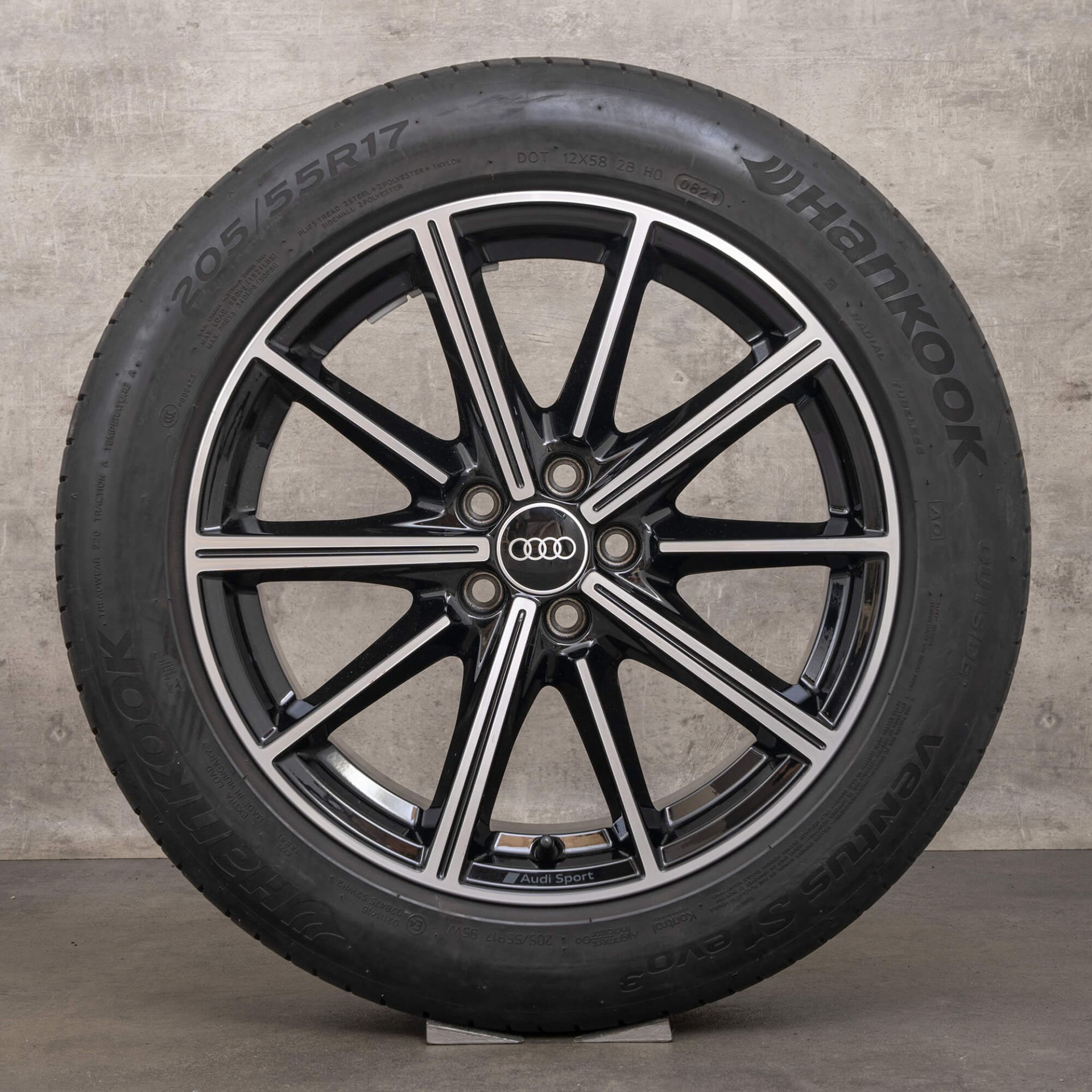 Audi A1 Allstreet Citycarver summer tires 17 inch rims 82A601025AC 6.5 mm