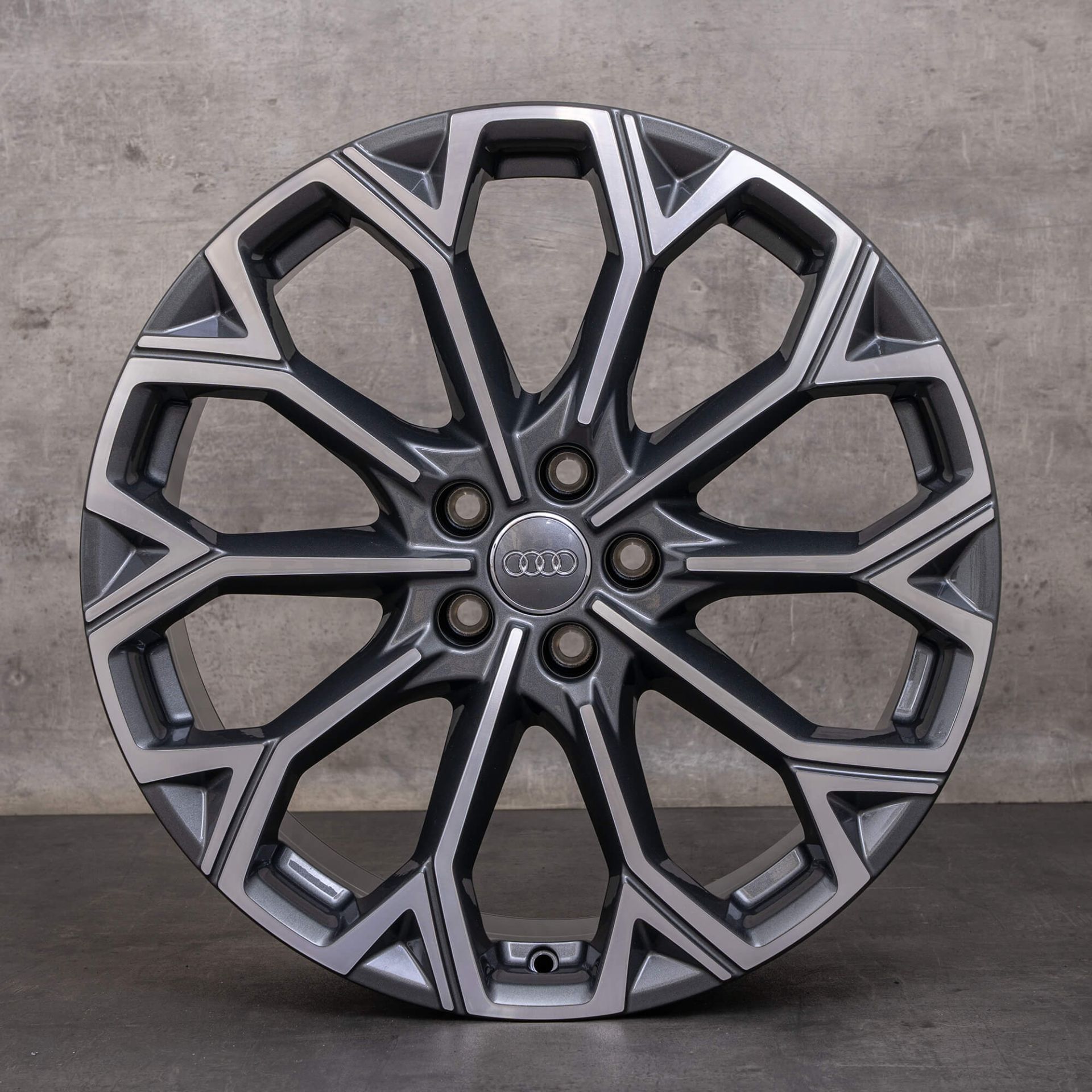 Original Audi A6 S6 ráfky na auto 20" 4P C8 C9 4P0601025H grafitově šedé vysoce lesklé NOVÉ