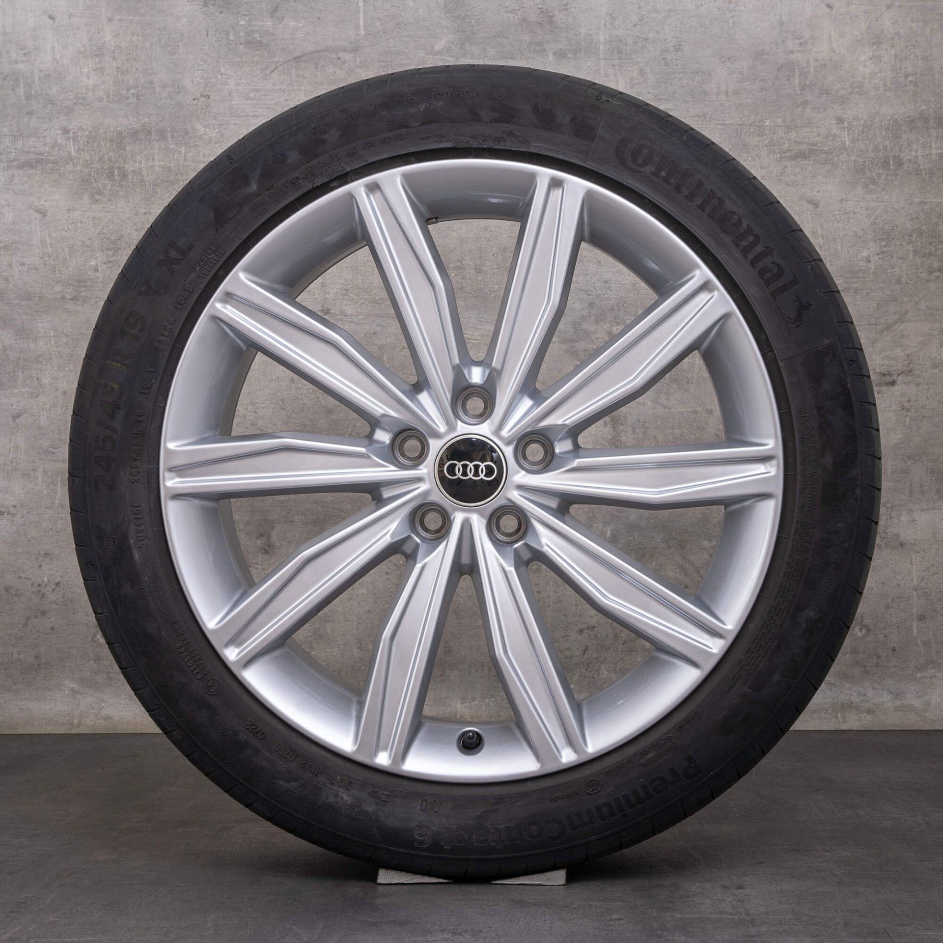 OEM Audi A6 S6 4K C8 19 inch winter tires 4K0601025G dynamic rims silver
