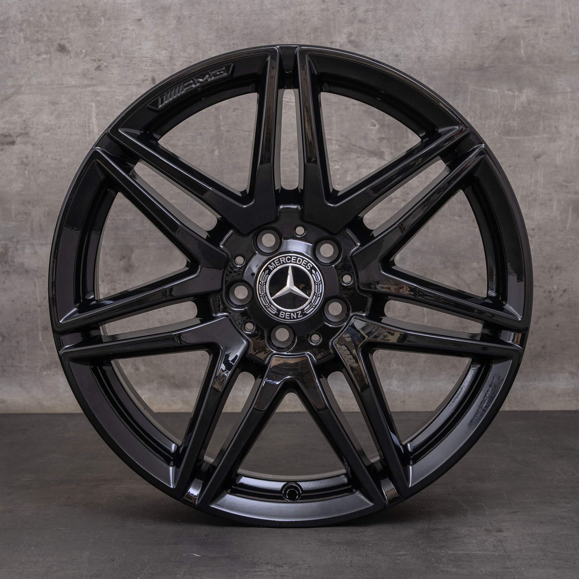 OEM Mercedes Benz V-Class AMG Rims 19 inch W447 Vito A4474015100 black ...