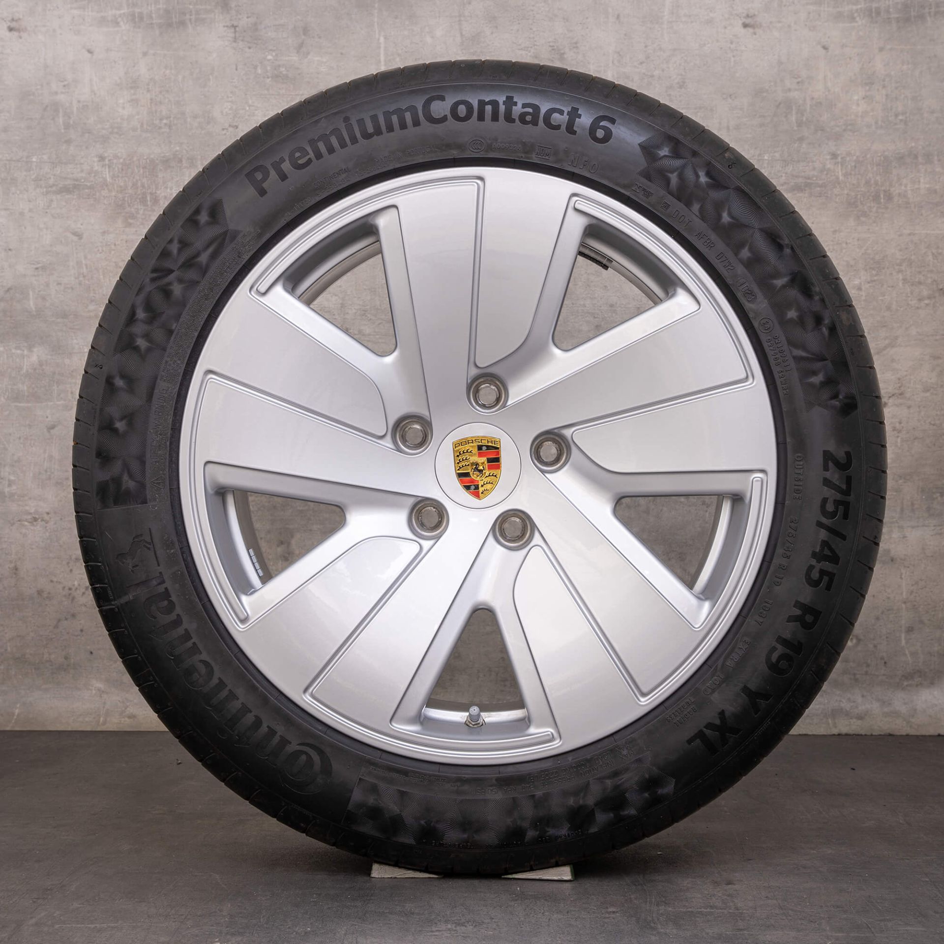 OEM Porsche Taycan snow tire packages 19 inch 9Y1 rims 9J1601025B ...
