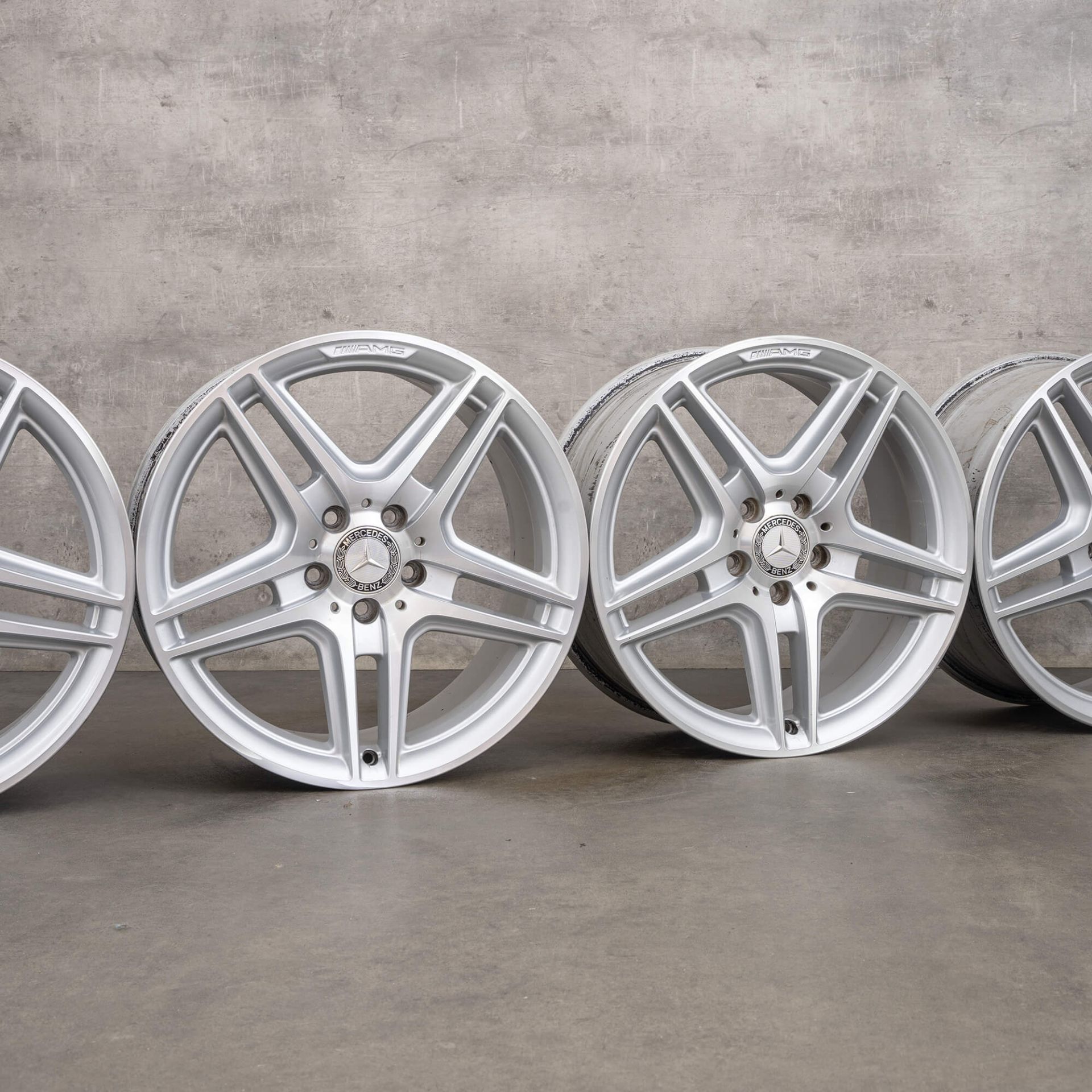 AMG Mercedes Benz C-Class W204 S204 C204 18 inch rims A2044014102 ...